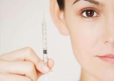 China Cross Linked Hyaluronic Dermal Filler With Lido Lips Filler Body Filler for sale