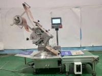 China 400w Siemens PLC Desktop Bag Labeling Machine Applicator For Pouches for sale