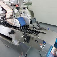 China Factory Direct YM215 Full Automatic Bottle Labeling Machine Vial Labeling Machine With Feeding Device for Paintbrushes for sale
