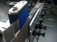 China Pneumatic Round Bottle Automatic Labeling Machine Glass for Cosmetic Jar Can 300KG for sale