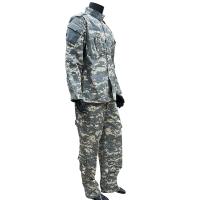China Customized Men's Breathable Sports Uniform with Basic Protection Class and Function for sale