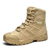 China Fashionable 1.5kg/Pair Top Mountaineering Boots for Men's Outdoor Adventures for sale