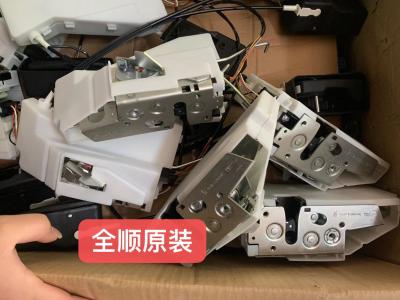 China OEM CNHC15-V219A65-CA/ CNHC15-V219A64-CA Door Lock Block Specifications engine mounting For Ford Transit/Teshun for sale