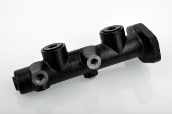 China OEM 94VB2140AB Master Brake Cylinder for Ford Transit V348 2.2 TDCi with Durable Composite/Alloy Construction for sale