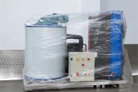 China Flake Ice Making Machine for High Productivity in Industrial Fishing Operations for sale