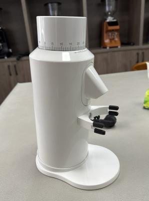 China 1400rmp Stainless Steel Coffee Bean Grinder For Coffee Lovers for sale