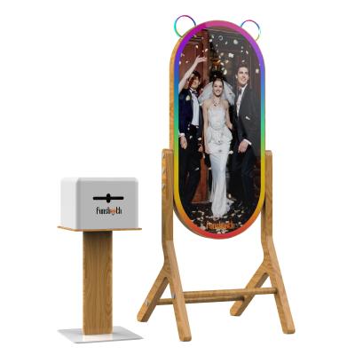 China Funsbooth Smart Vintage Wood DSLR Camera Photo Booth with 43-inch Touch Screen and Instant 4x6 Printing for sale