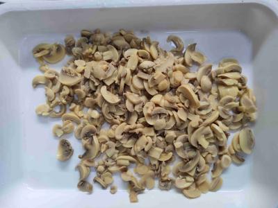 China Steamed Canned Champignon Mushrooms Pieces and Stems 425g 850g Non-GMO Easy Open Lid for sale