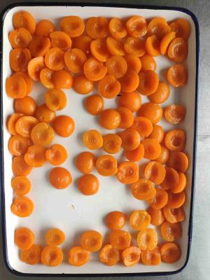 China Canned Apricot Halves 425g 0g Saturated Fat Preserved Apricot Pieces with Citric Acid for sale