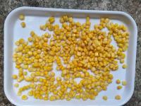 China Canned Sweet Corn Whole Kernel 1800g Drained Weight Normal Open Lid Non-GMO for sale
