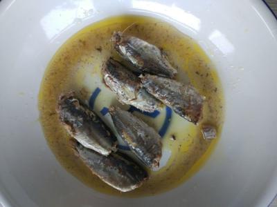 China Canned Sardines in Vegetable Oil 125g Net Weight High Protein Omega 3 for sale