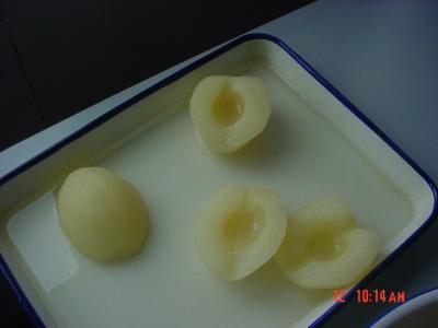 China Canned Snow Pear Halves in Light Syrup - 410g to 4250g Sizes, HACCP/ISO/BRC Certified for sale