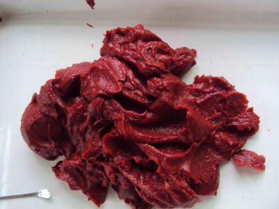 China Natural High Purity Canned Tomato Paste 70g-3000g with 18-30% Concentration Options for Food Industry for sale