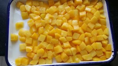 China Canned Yellow Peach Dices in Light Syrup 400g-4250g Sizes with 3-Year Shelf Life for Fruit Jelly Snacks for sale