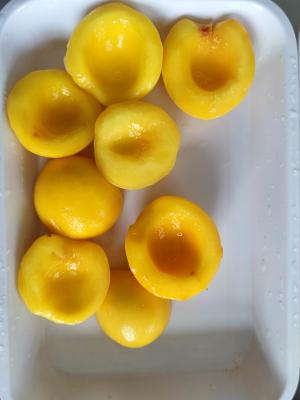 China Shelf Stable Canned Yellow Peaches 820g Grade A Fruit in Syrup for Healthy Lifestyle for sale