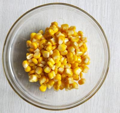 China Vacuum Packed Whole Kernel Sweet Corn in Brine 2125g Net Weight 1840g Drained for sale