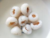 China China Origin Canned Lychee in Light Syrup - 567g/850g/3000g Tins with 14-17% Brix and 3-Year Shelf Life for sale