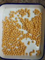China Premium Canned Chickpeas 400g Bulk Packaging - 24 Tins per Carton, 1850 CTNs per 20' FCL for sale