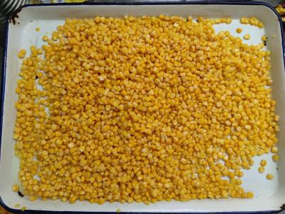 China Canned Sweet Corn Whole Kernel 400g Soft Texture Vacuum Packed Tin Can for sale