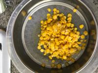 China Canned Sweet Corn Whole Kernel 400g Tin Can 24 Months Shelf Life for Food Processing for sale