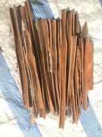 China Cassia Cinnamon Sticks 13.5% Max Moisture 0.5% Admixture 10-50cm Length Vietnam Origin for sale