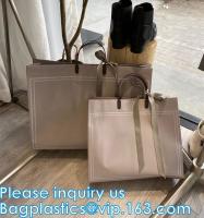 China Semi Clear Plastic Gift Bags With Brown Handle Wedding Gift Packaging Bags Birthday Handbag Party Favors PP Gift Wrap for sale