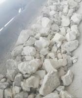 China 10mm Fe2O3 0.05% High Solid Calcium Oxide Lump Quicklime 85-95% CaO for sale