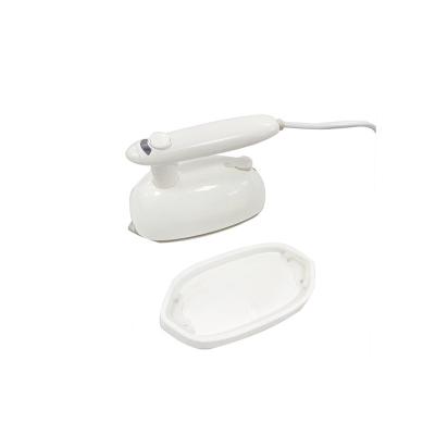 China Professional-Grade Ceramic Handheld Travel Clothes Steamer for Busy Professionals for sale