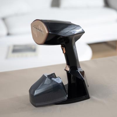 China 2000W Handy Garment Steamer with Private Mold and ABS Material Ironing Made Easy for sale