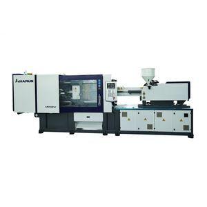 China VICTORY High Efficiency Plastic Injection Molding Machine with 1200-20000 KN Clamping Force and 20-80% Energy Saving for sale