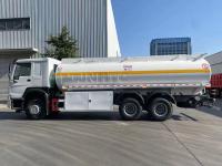 China 6x4 20000L Sinotruk Howo Tanker Truck 371hp LHD Driving for sale