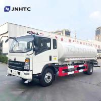 China Sinotruck HOWO Light 1000l Sprinkler Truck 4X2 Water Truck Tank for sale