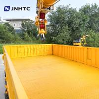 China Sinotruk HOWO 4x2 300hp Crane Truck Manual Transmission for sale