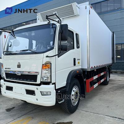 China New Lihgt Refrigerated Truck Sinotruck 4X2 5 Tons  For Food Cooling Delivery  Low Price for sale