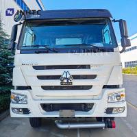 China Sinotruk HOWO Fuel Tank Truck 8X4 400HP 28000L 35000L 30000lL High Quality for sale
