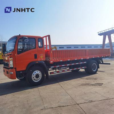 China Hot Sale HOWO Cargo Trucks 4X2 6 Wheels 8-10Tons Light Right Drive With Air Conditioning for sale