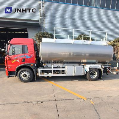 China FAW Fuel Tank Truck Oil Tanker 4X2 5M3  6 Wheel Weatherproof With Steel Framed Structure for sale