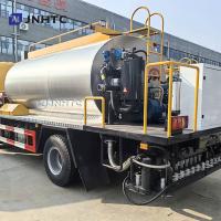 China HOWO 4m3 Road Construction Machinery Bitumen Distributor Sprayer Best Price for sale