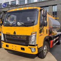 China HOWO 4m3 Road Construction Machinery Bitumen Distributor Sprayer Best Price for sale