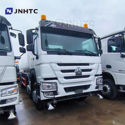 China Sinotruk Howo Water Tank Truck 8X4 for sale