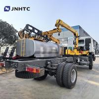China Best HOWO Diesel Cargo Truck 4x4 6 Wheeler Chassis With Crane High Quality for sale