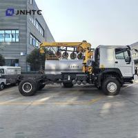 China Best HOWO Diesel Cargo Truck 4x4 6 Wheeler Chassis With Crane High Quality for sale
