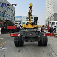China SINOTRUK HOWO Diesel Cargo Truck 4x4 6 Wheeler Chassis With Crane Low Price for sale