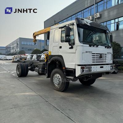 China SINOTRUK HOWO Diesel Cargo Truck 4x4 6 Wheeler Chassis With Crane Low Price for sale
