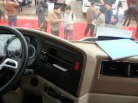 China HOHAN 30 Tons 4X2 Prime Mover Truck / 336HP Tractor Head Truck MODEL ZZ4185M3516 for sale