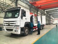 China 10 Tires Sinotruk Howo7 Heavy Cargo Truck 30-40T Flatbed With Ladder 6x4 Euro2 371hp for sale