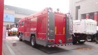 China 4600mm Wheel Base Rescue Fire Truck , Model Fire Engine Truck With 4 Doors for sale
