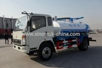 China HOWO 4×2 High Safety Suction Sewage Truck Overall Dimensions 6880×2330×2870 for sale