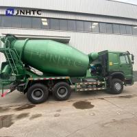 China Hot HOWO Concrete Mixing Truck 6x4 10 Wheels Capacity Cement Mixing Truck Mounted Concrete Mixer Pump Truck for sale