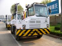 China Multi Color Terminal Tractor Leaf Spring Suspension With 400L Fuel Tank for sale